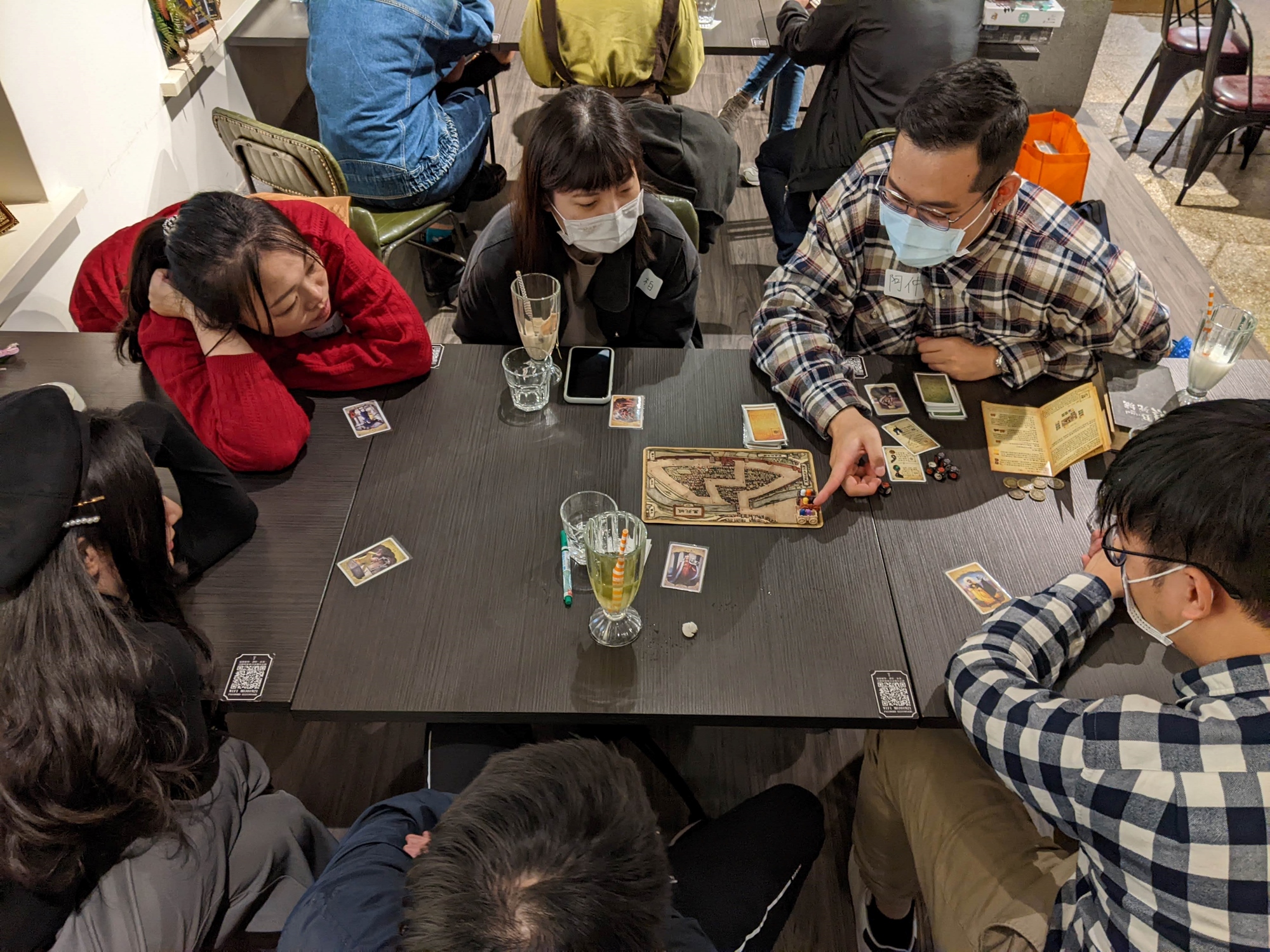 1/14 週六晚上「當代藝術館」：MOJO 1921 咖啡廳，玩桌遊，認識朋友｜Accupass 活動通