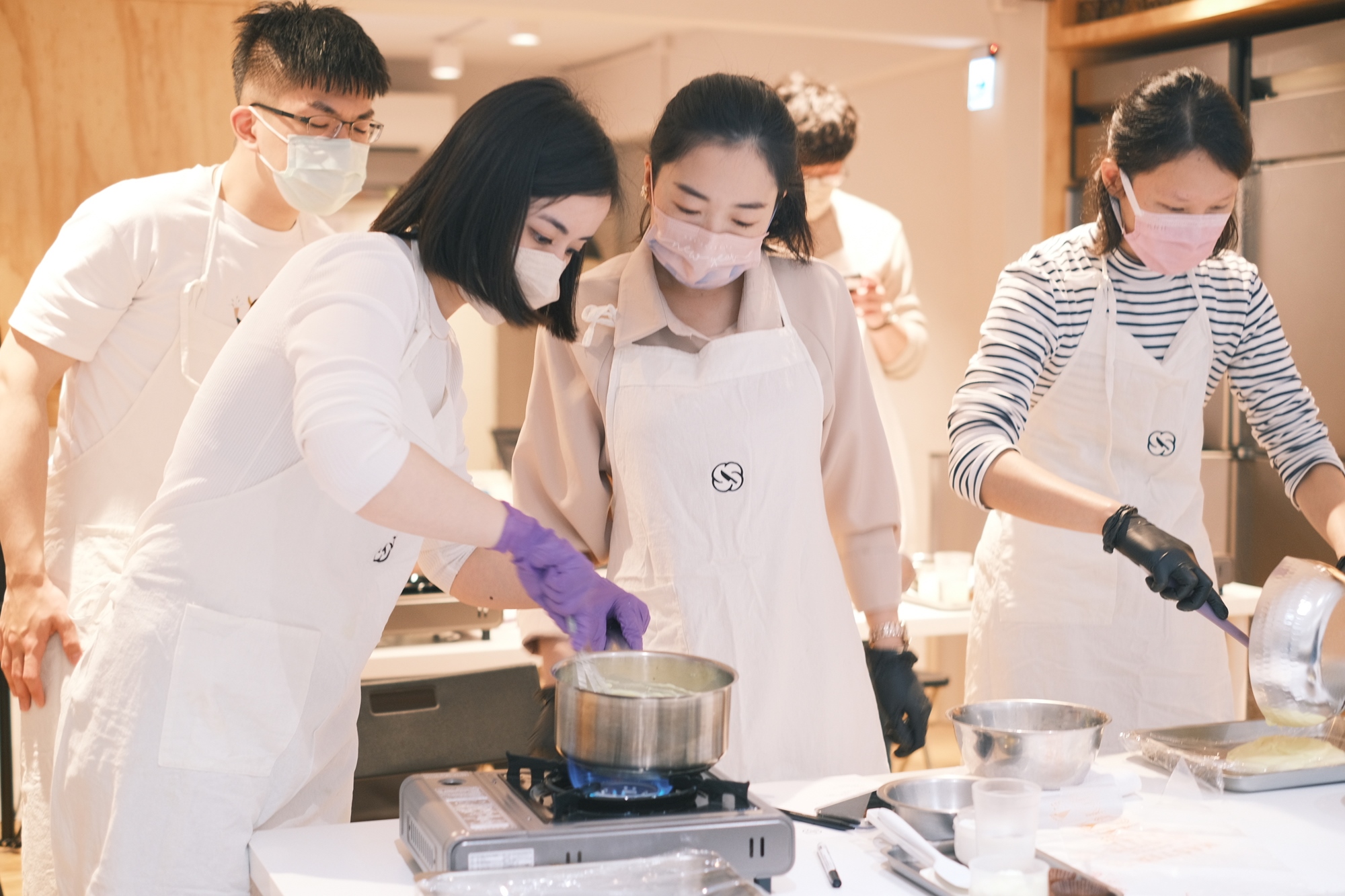 Kitchen Starter 實驗x廚房｜Baking Lab．烘焙體驗 - 五吋馬卡龍蛋糕｜Accupass 活動通