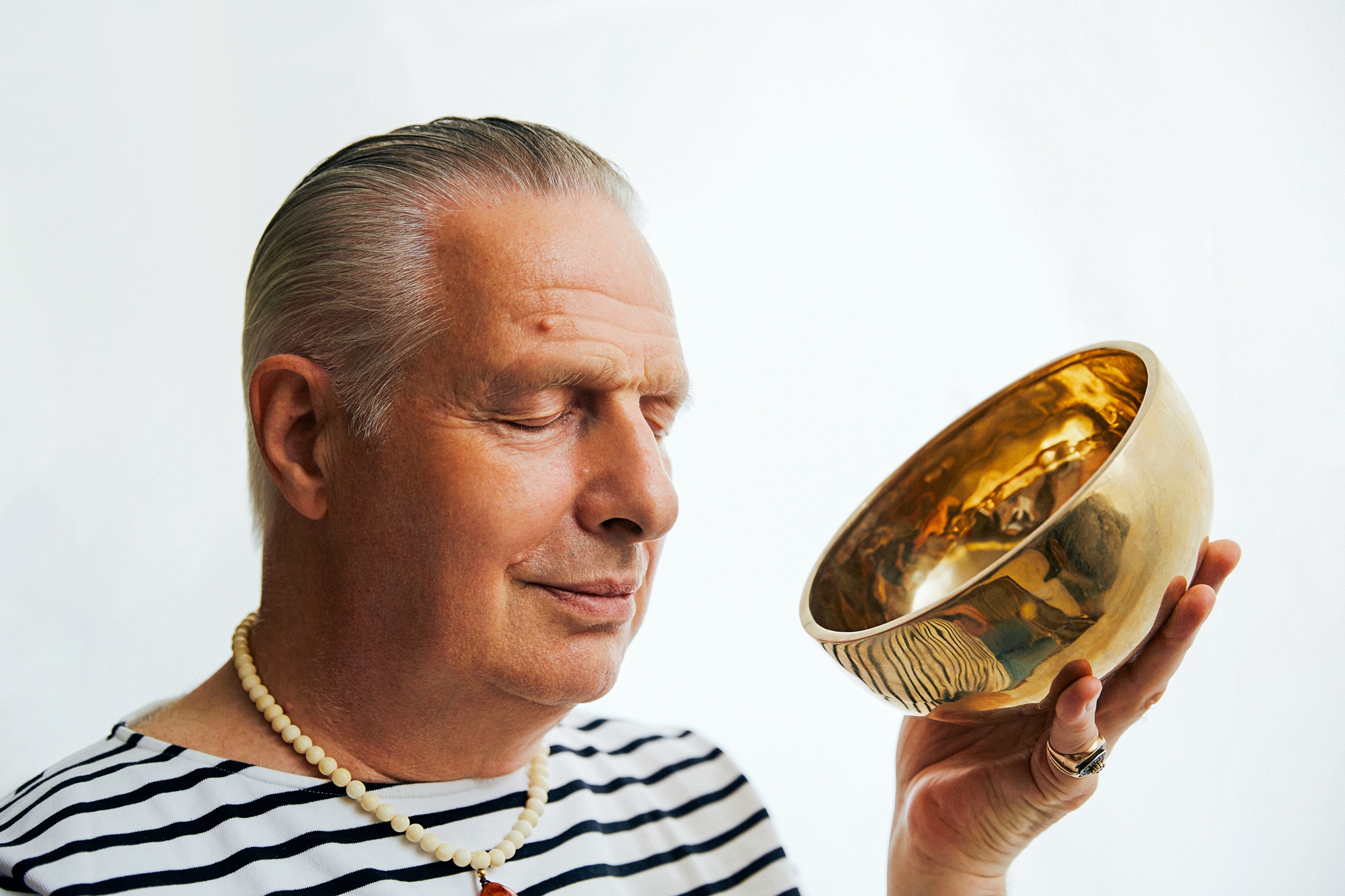 自然醒慢活祭．國際大師社區交流場次開放觀摩名額｜頌缽音療大師Hans de Back × 游牧音樂傳習者Unid Huang｜Accupass 活動通