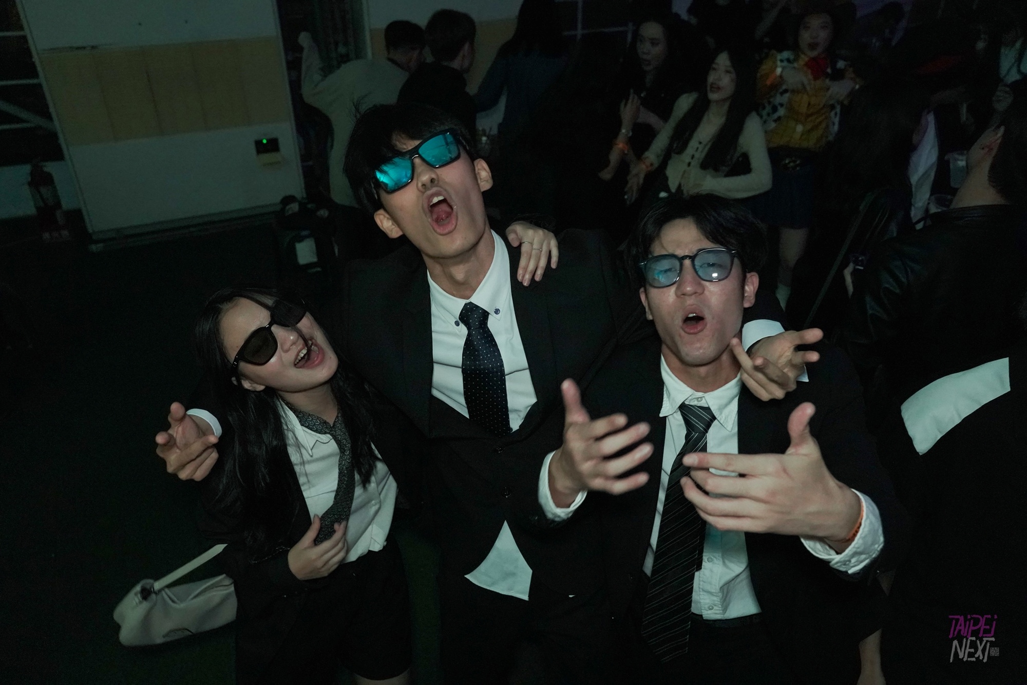 Luminesce 跨年派對 2024 @ Big Top Maji ｜Accupass 活動通