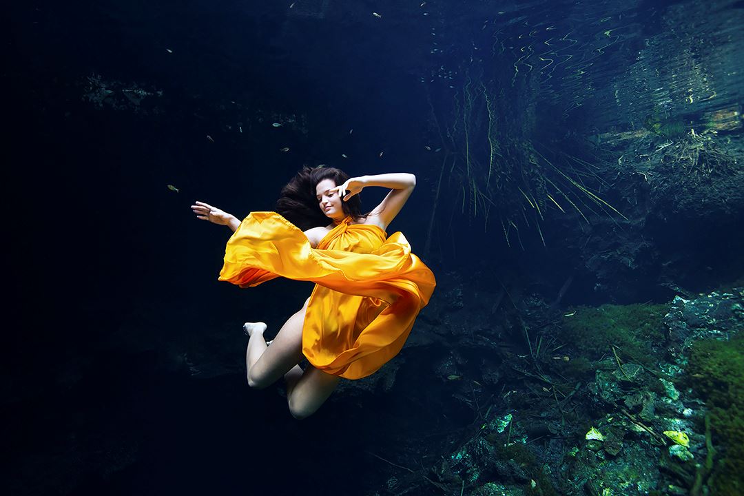 國際水攝大師 Yorko Summer 帶你遨遊魔幻海洋(分享座談會)┃小週末聚場｜ACCUPASS 活動通